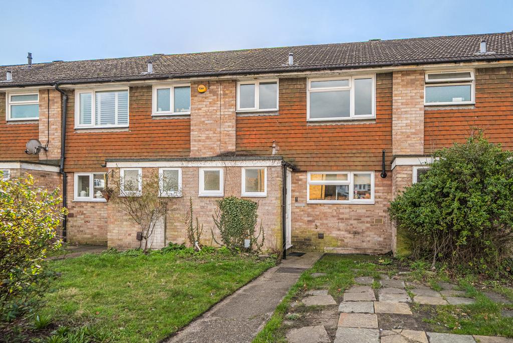 High Road, Byfleet, KT14 3 bed terraced house - £400,000