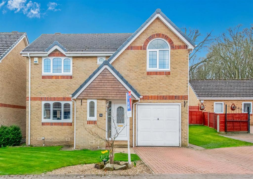 Maple Croft, New Farnley, Leeds 4 bed detached house for sale - £449,995