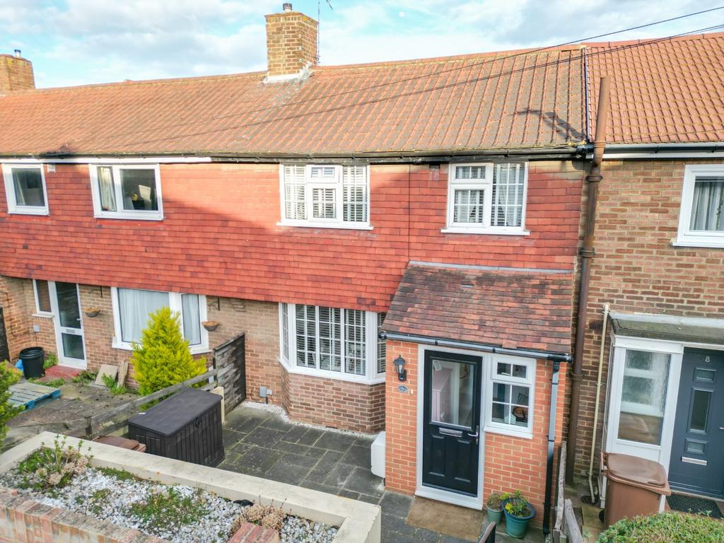 Pickwick Crescent, Rochester, ME1 3 bed terraced house for sale - £300,000