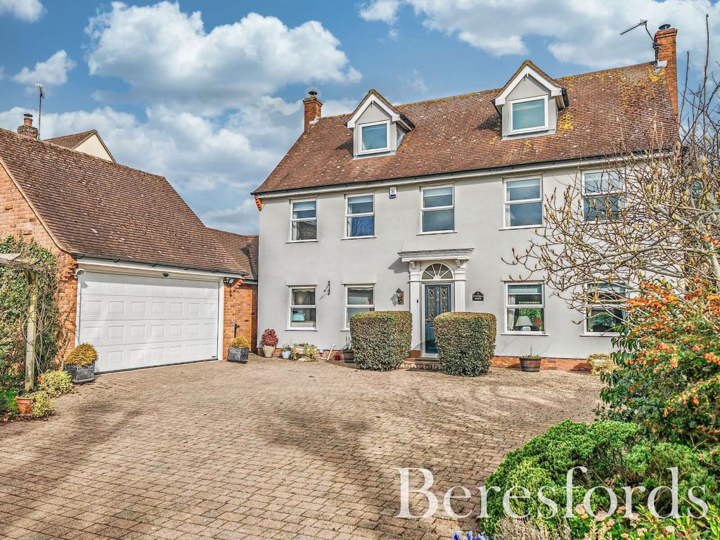 Moors Close, Great Bentley, CO7 5 bed detached house - £785,000