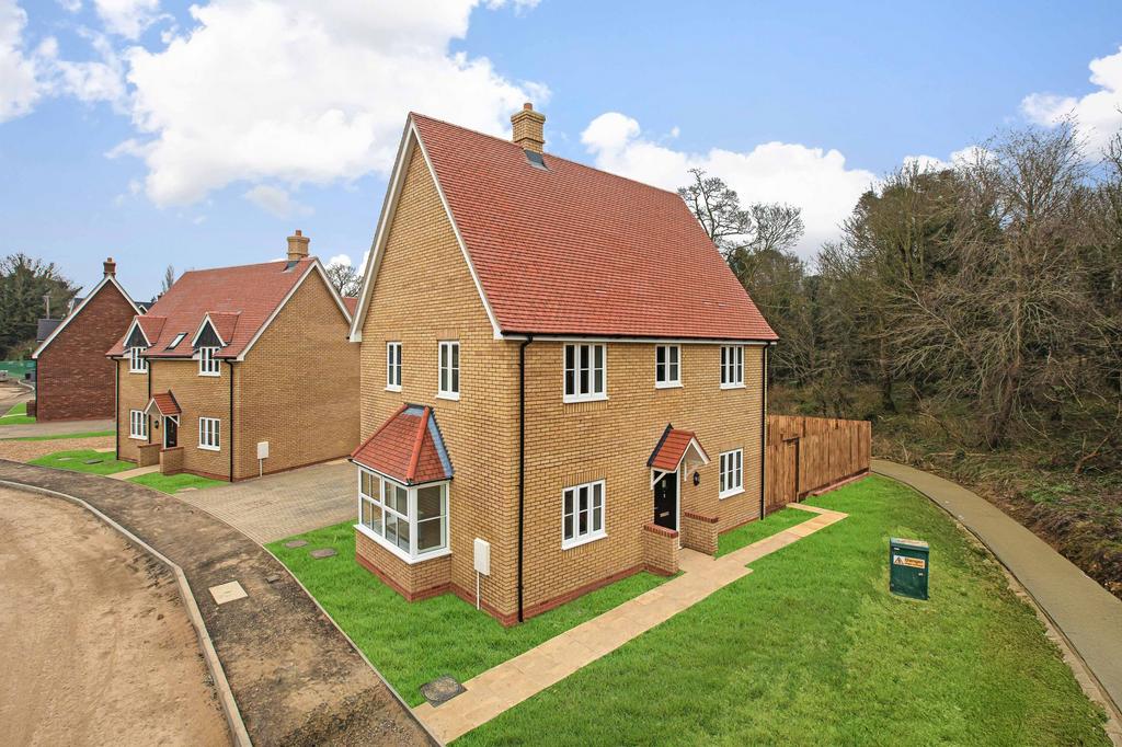 Glebe Farm, Church Street, Weldon NN17 3 bed detached house - £390,000