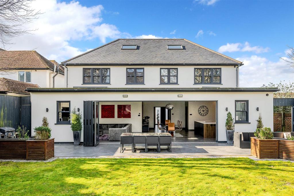 Ruden Way, Epsom Downs 6 bed detached house - £1,850,000