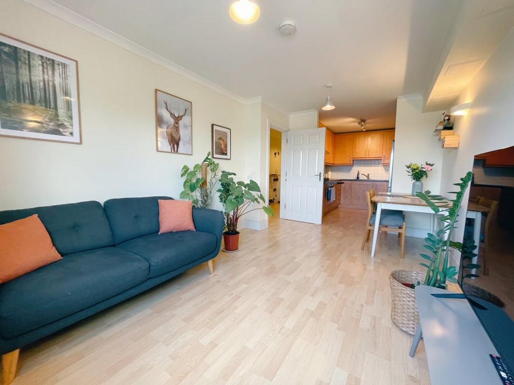 Evan Cook Close, Southwark, SE15 1 bed flat for sale - £335,000