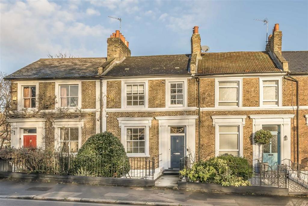 Ladywell Road, London SE13 2 bed flat for sale - £375,000