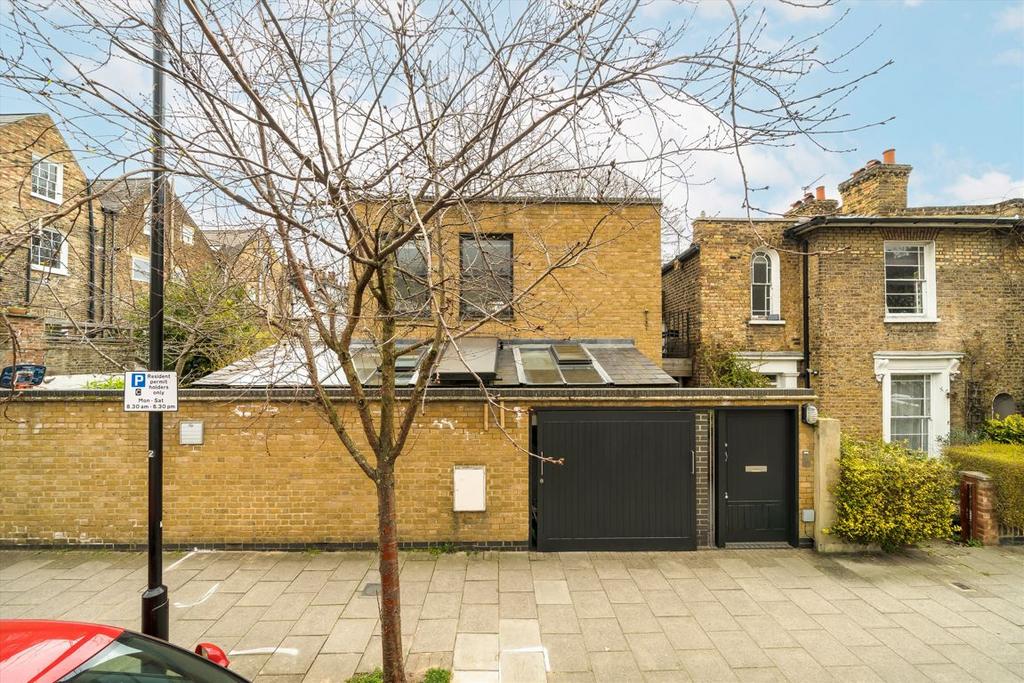 Wilton Way, London E8 1 bed terraced house for sale - £695,000
