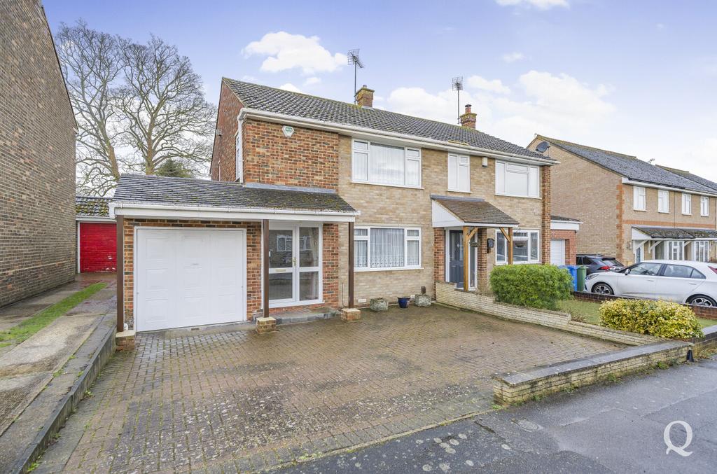 Westerham Road, Sittingbourne, Kent... 3 bed semi-detached house for ...