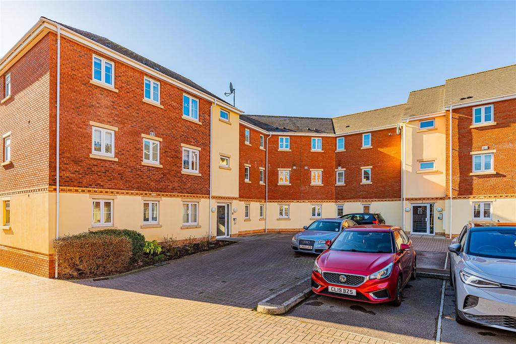 Rowsby Court, Cardiff CF23 2 bed apartment for sale - £170,000