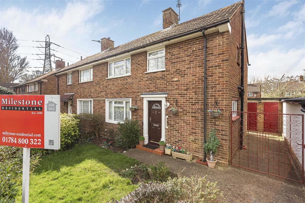 Ruggles-Brise Road, Ashford TW15 3 bed semi-detached house for sale - £ ...