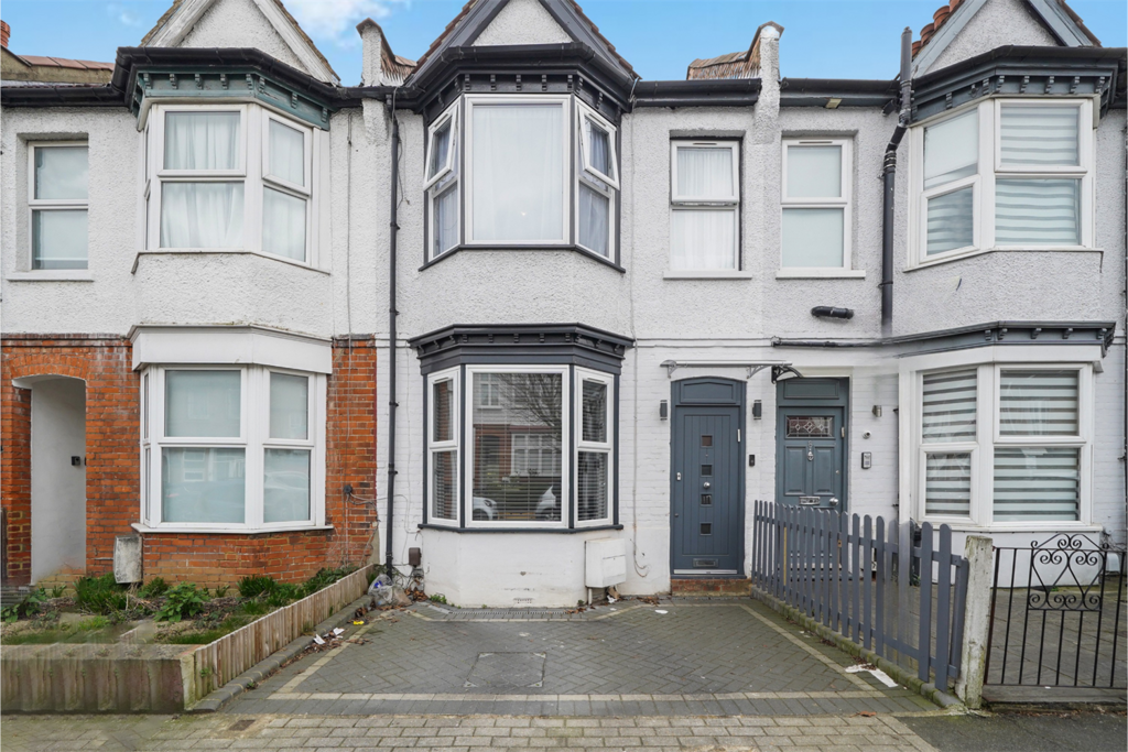 Alexandra Road, Hendon NW4 3 bed house - £700,000