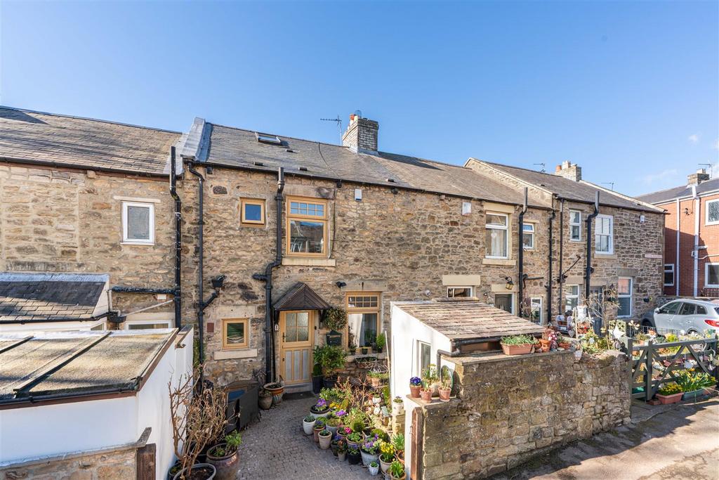 Gibson Buildings, Ryton NE40 2 bed terraced house for sale - £175,000