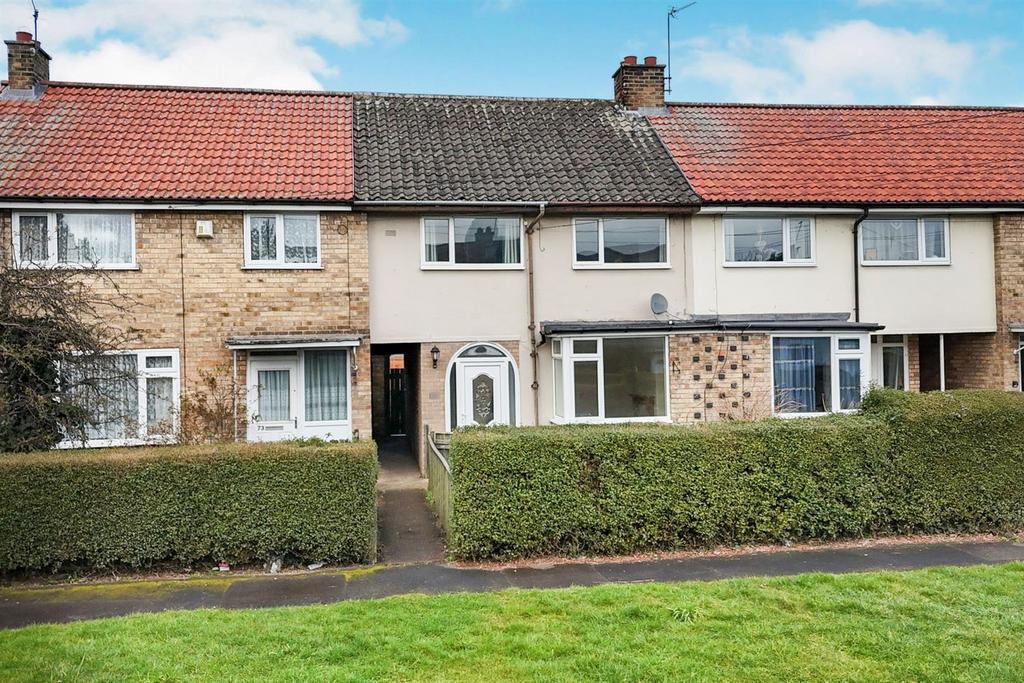 Saffrondale, Anlaby, Hull 2 bed terraced house for sale - £151,900