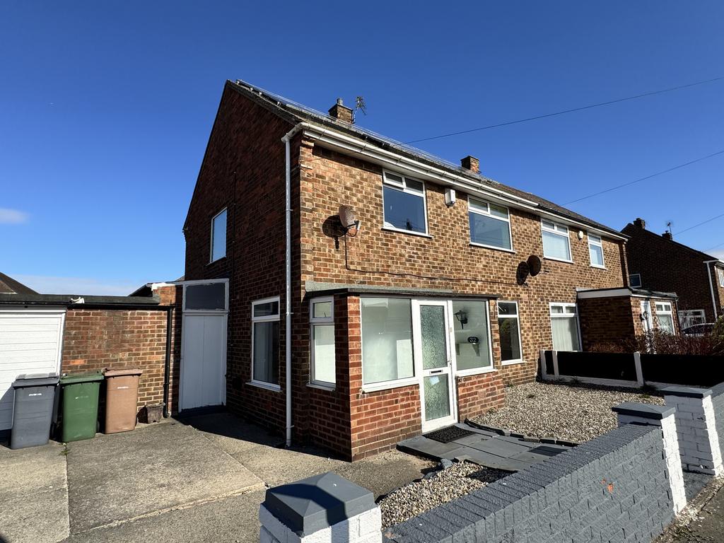 Frobisher Road, Wirral, 3 bed house - £900 pcm (£208 pw)