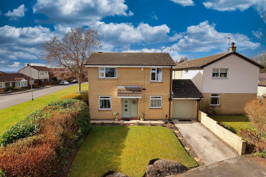 Edale Way, Leeds, West Yorkshire, LS16 3 bed detached house for sale ...