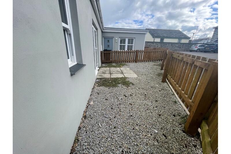 South Terrace, Camborne, Cornwall 2 bed end of terrace house - £1,050 ...