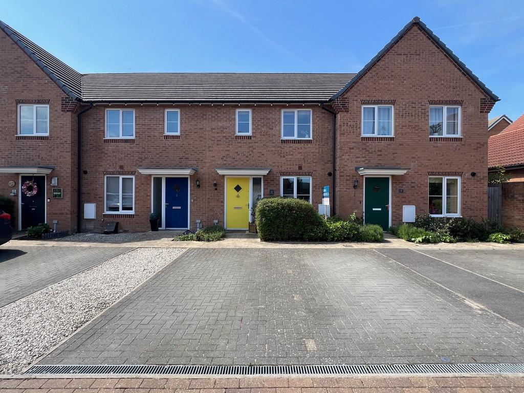 Scots Pine Way, Didcot, OX11 2 bed terraced house - £312,500