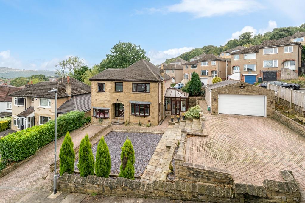 Bankfield Road, Shipley BD18 5 bed detached house for sale - £525,000
