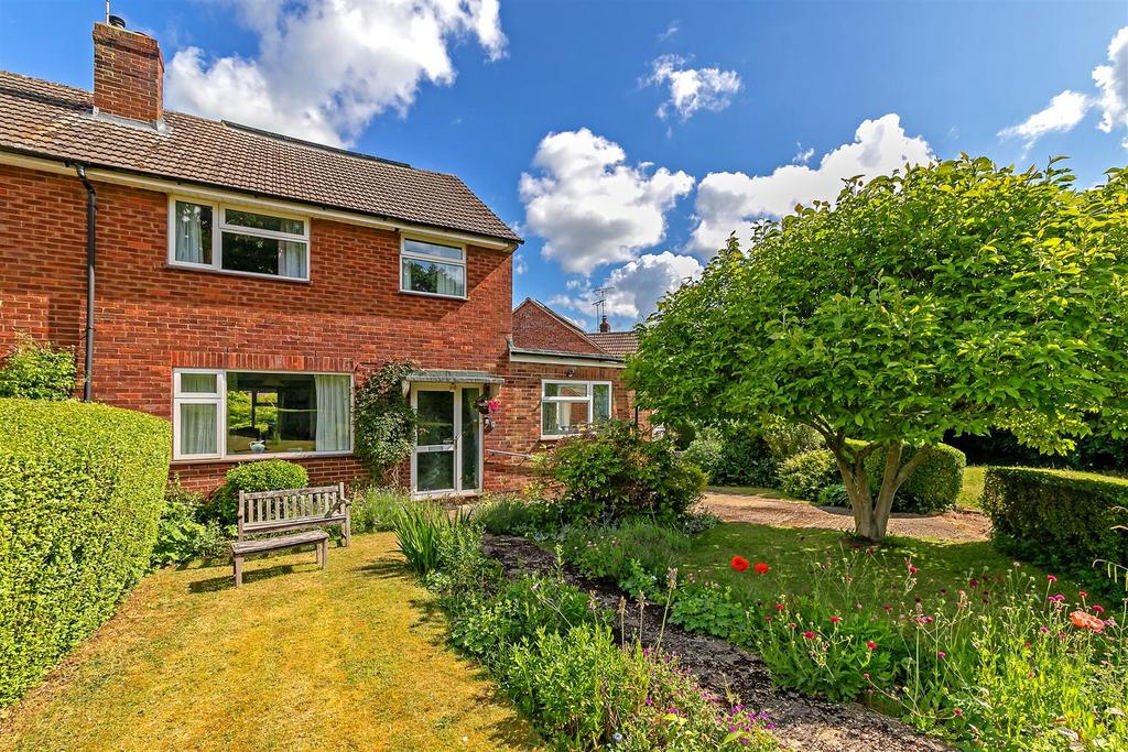 Dyke Lane, Wheathampstead, St. Albans 3 bed semi-detached house - £675,000
