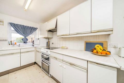 Houses for sale in Shepperton | OnTheMarket