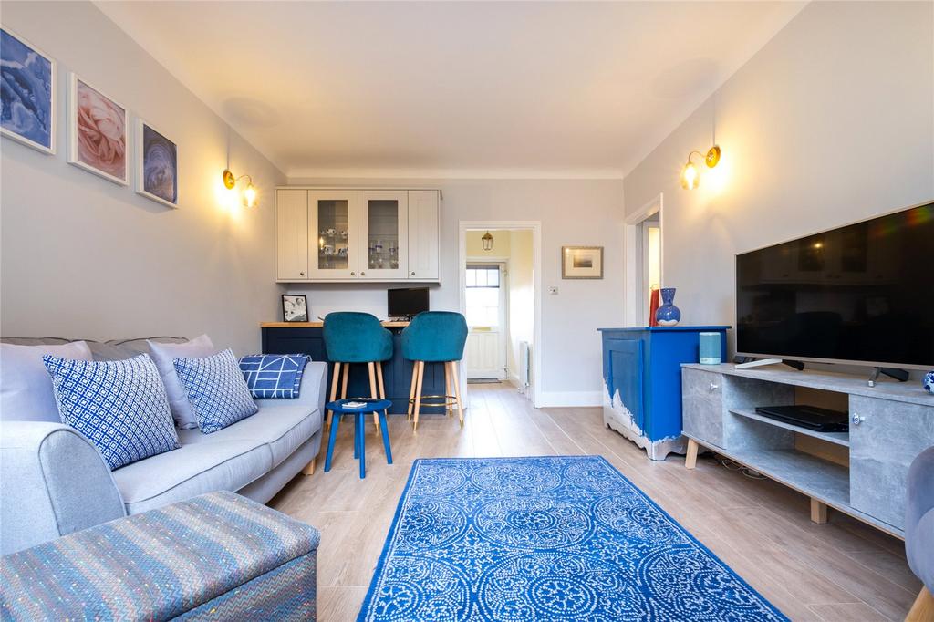 Streatham Close, Lambeth SW16 1 bed apartment - £335,000