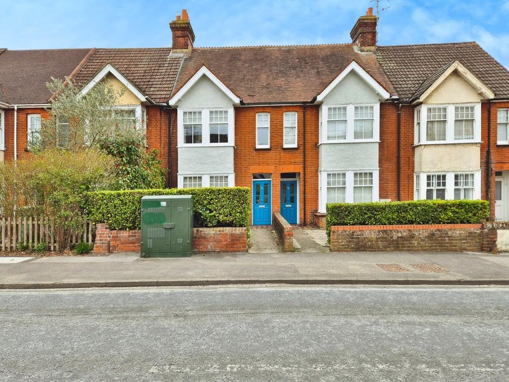 84 Worting Road, Basingstoke RG21 1 bed apartment - £875 pcm (£202 pw)