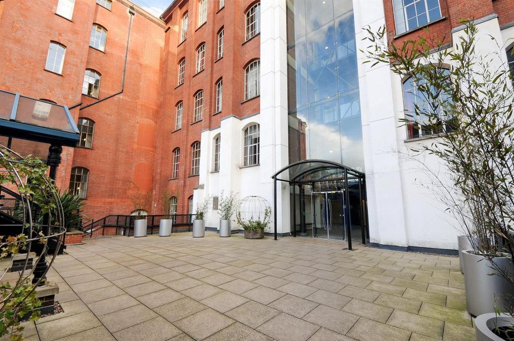 Manhattan Building, Bow Quarter... 1 bed apartment for sale - £380,000