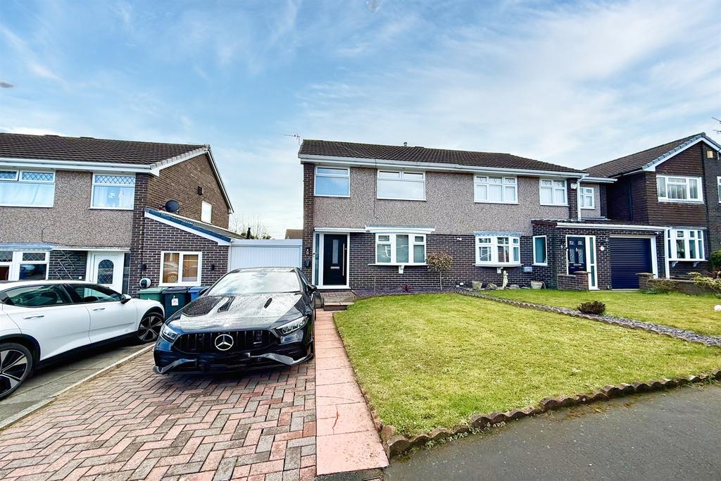 Runcorn WA7 3 bed house for sale - £210,000