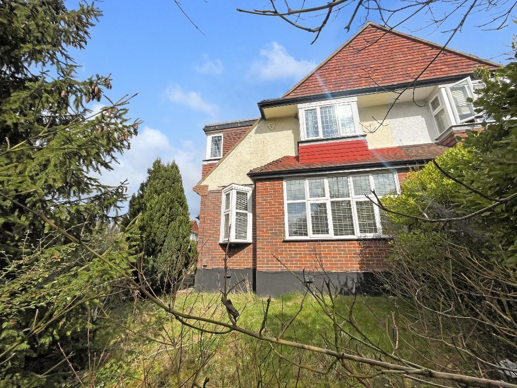 Mitchley Hill, Sanderstead, Surrey... 4 bed semi-detached house for ...