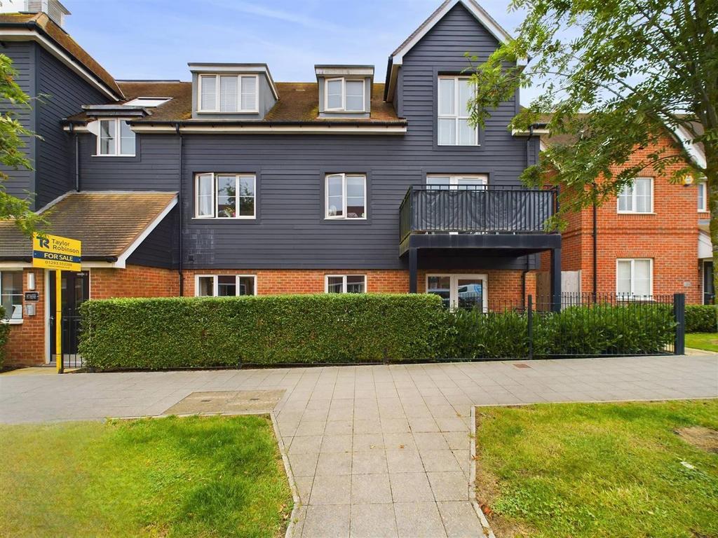 Arun Valley Way, Faygate 2 bed apartment for sale - £285,000