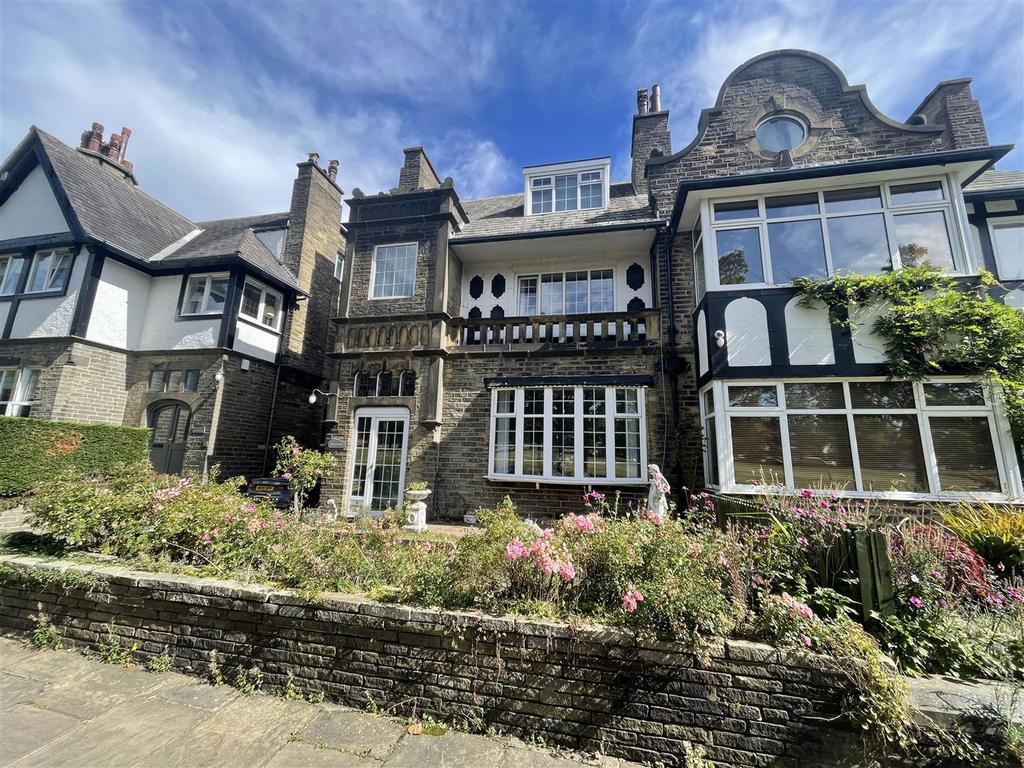 Queensmere, Queensgate, Savile Park... 5 bed semi-detached house for ...