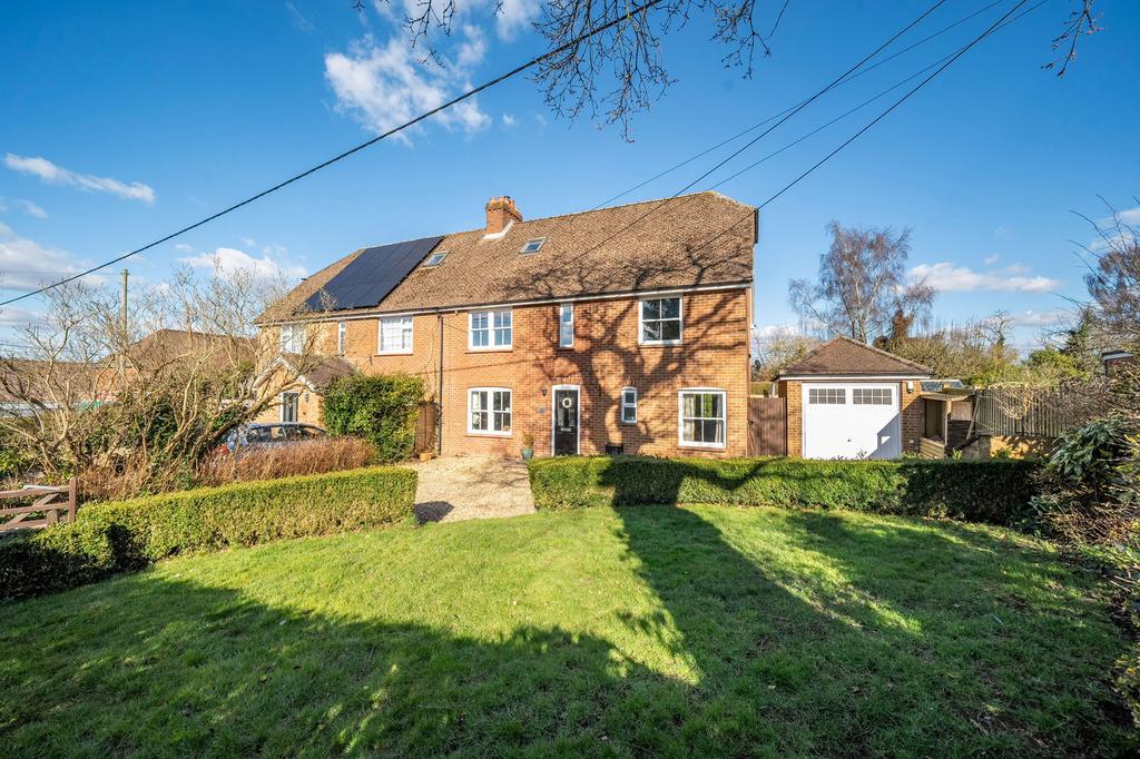 Sapley Lane, Overton, Basingstoke... 4 bed semi-detached house for sale ...