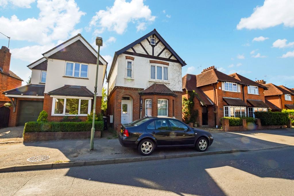 Send Barns Lane, Send, Woking... 3 bed detached house to rent - £1,895 ...