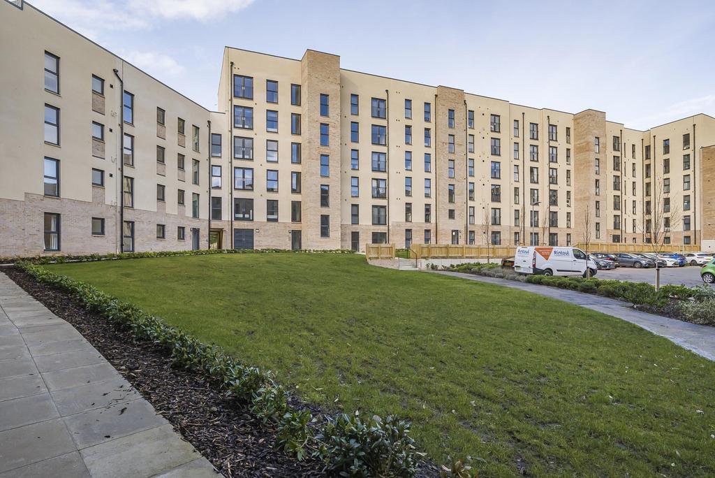 Kilpatrick Grove, Bonnington... 2 bed flat - £1,400 pcm (£323 pw)