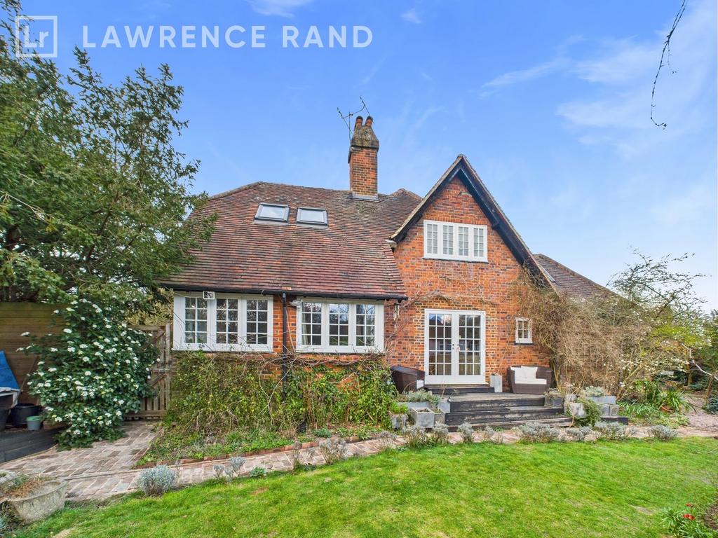 Cuckoo Hill, Pinner, HA5 3 bed cottage for sale - £825,000