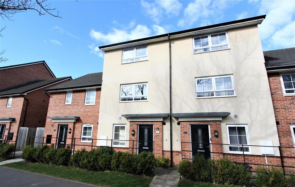 Sutton Way, Ellesmere Port 4 bed townhouse for sale - £245,000