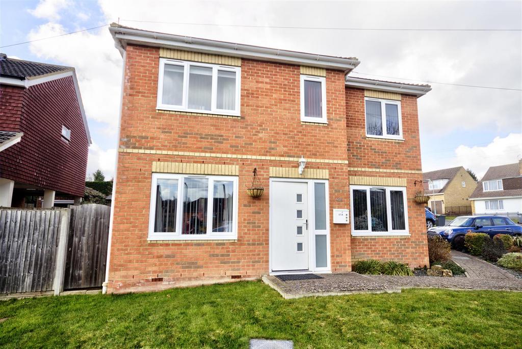 Dowgate Close, Tonbridge TN9 3 bed detached house - £600,000