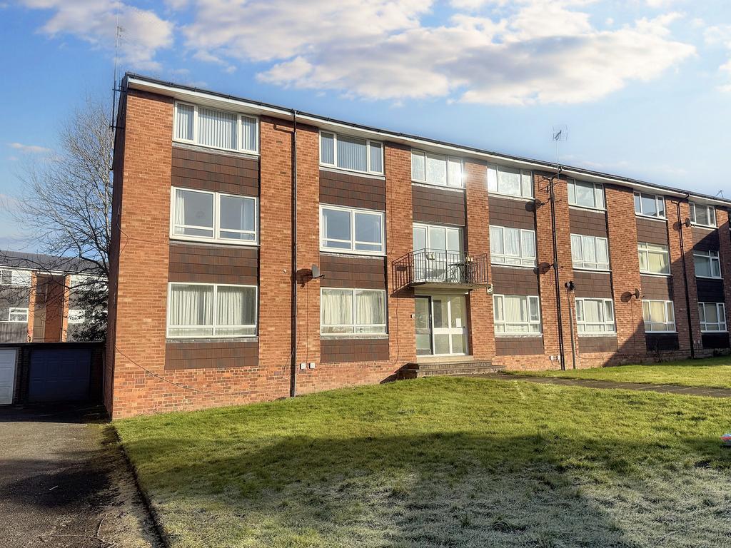 Great Barr B43 2 bed flat - £15,000