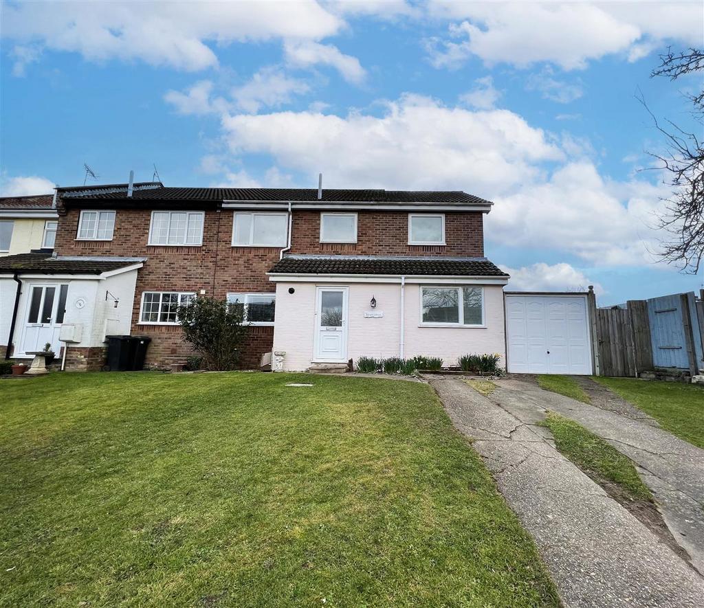 Main Road, Lower Somersham 5 bed end of terrace house - £374,995