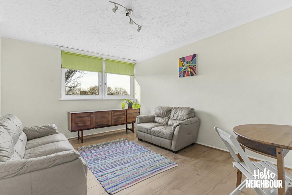 Southend Lane, London, SE6 2 bed apartment - £1,600 pcm (£369 pw)