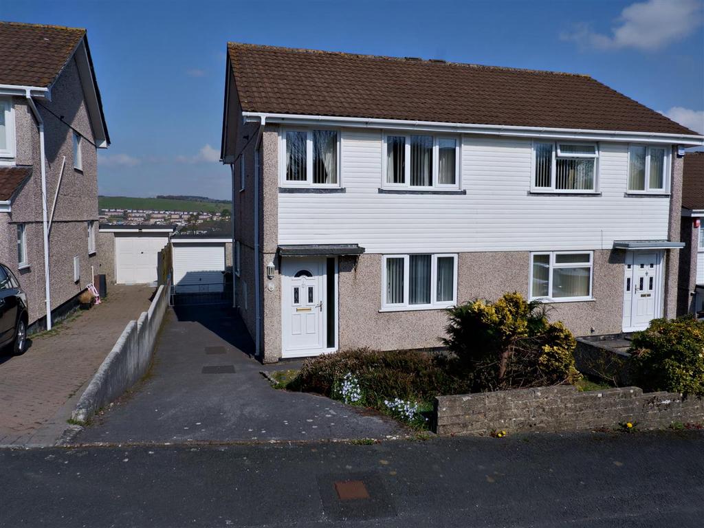 Mallard Close, Plymouth PL7 3 bed semi-detached house - £270,000