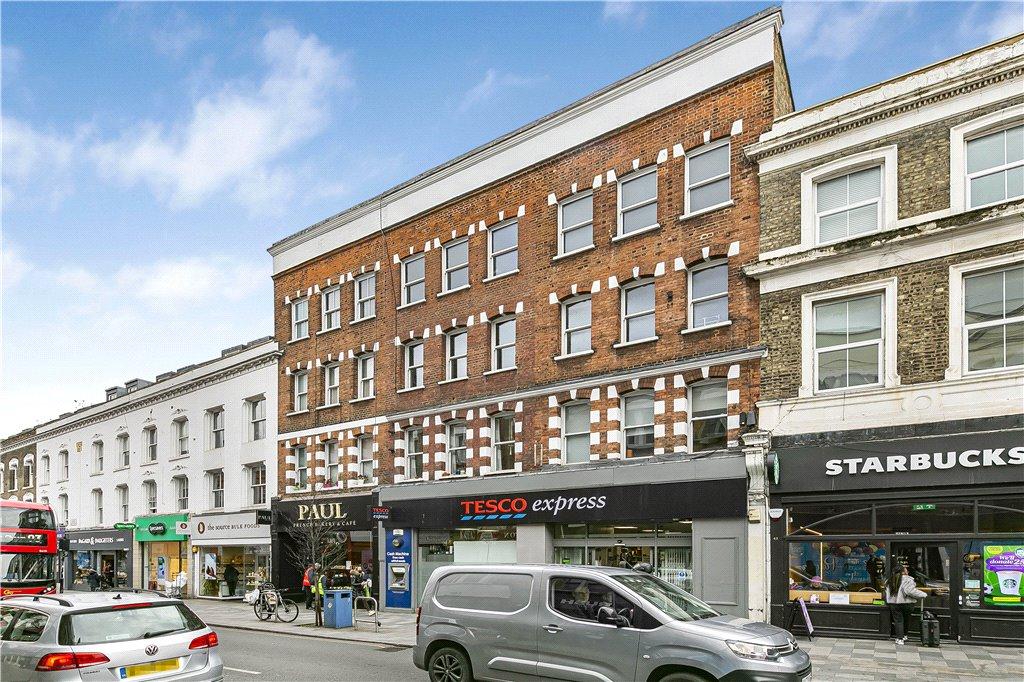 Putney High Street, Putney, SW15 2 bed apartment - £2,150 pcm (£496 pw)
