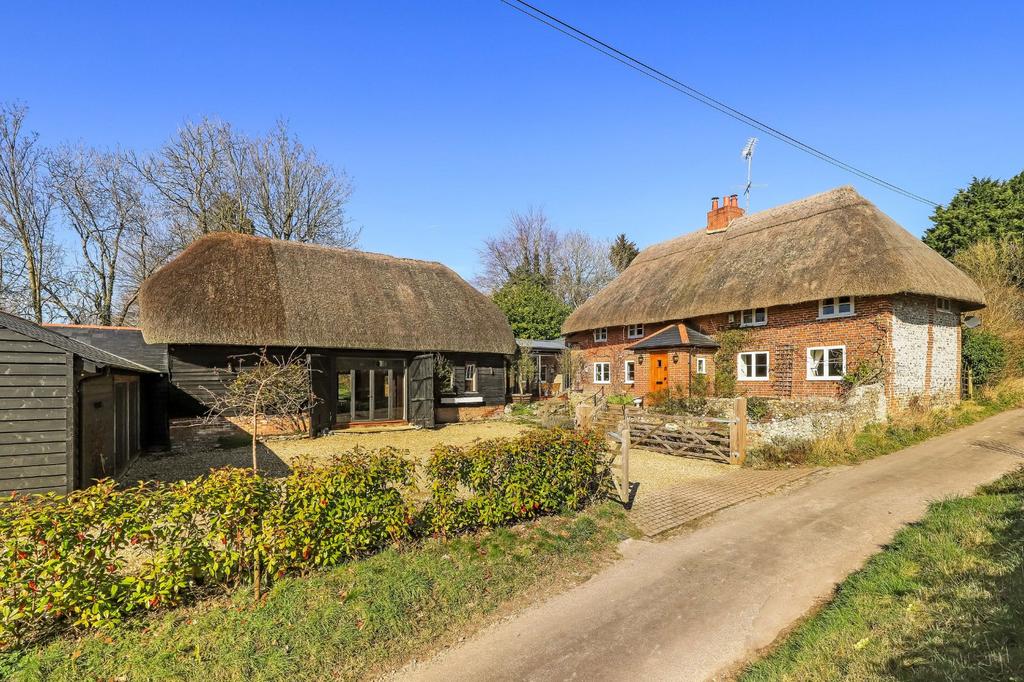 Orange Lane, Over Wallop... 5 bed detached house for sale - £1,425,000