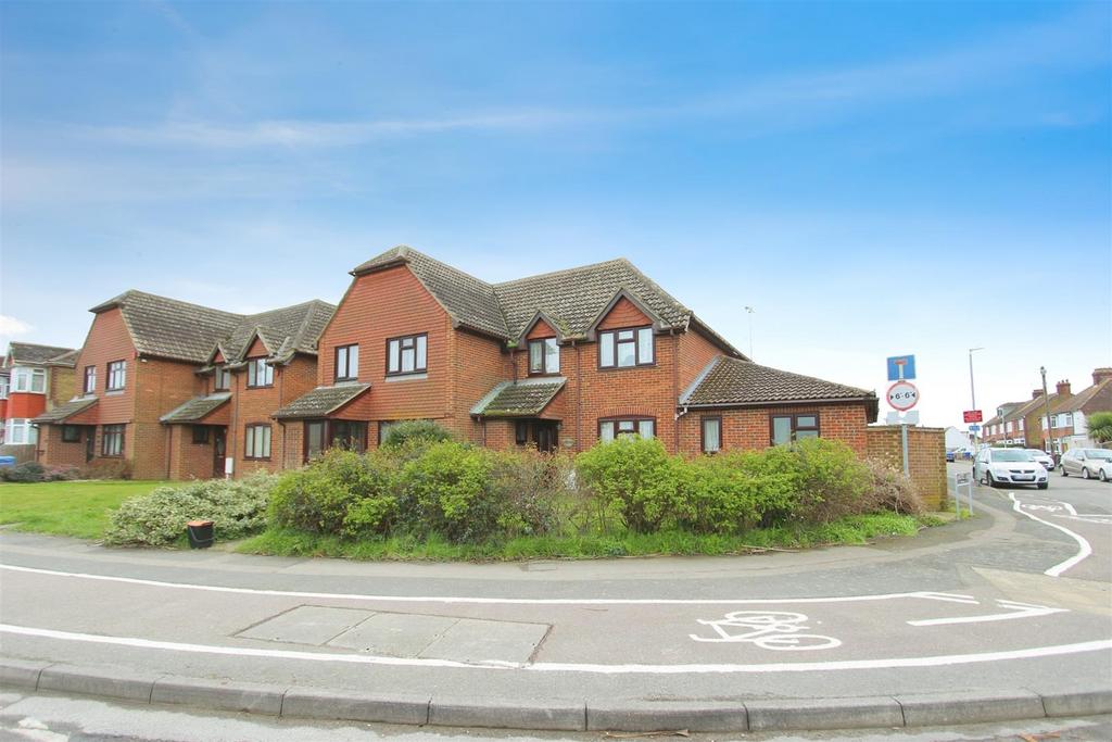 Grovehurst Road, Kemsley, Sittingbourne 3 bed semi-detached house for ...