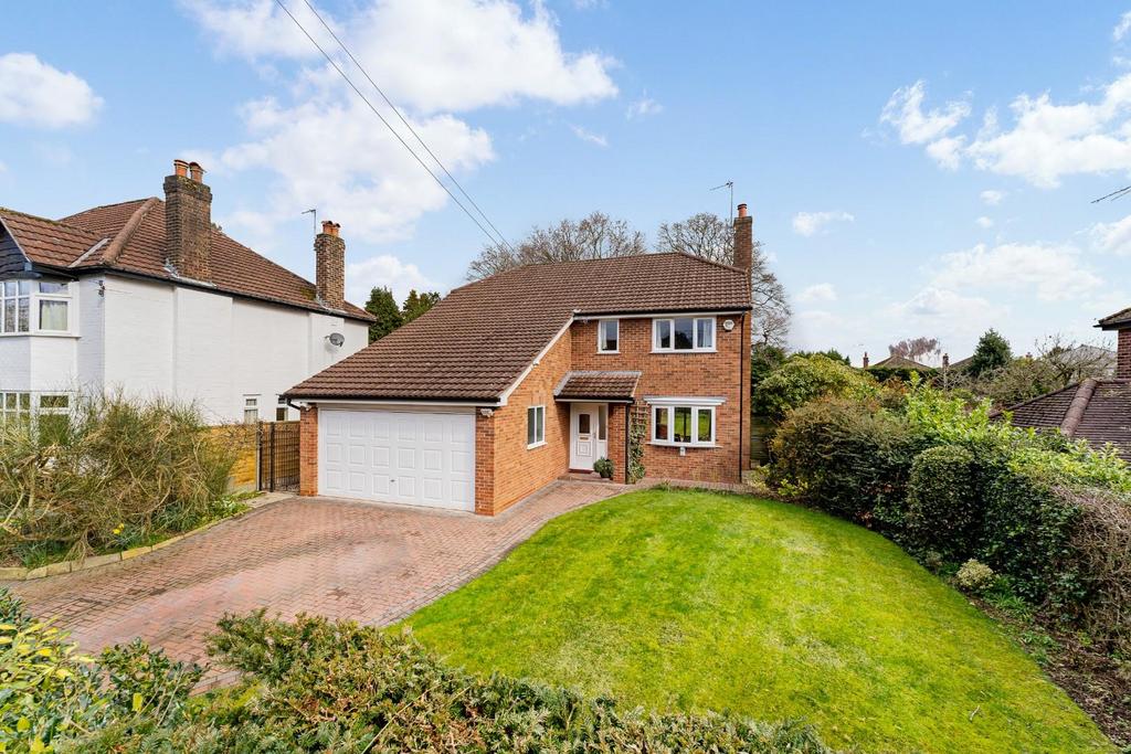 Croft Road, Wilmslow 4 bed detached house for sale - £875,000
