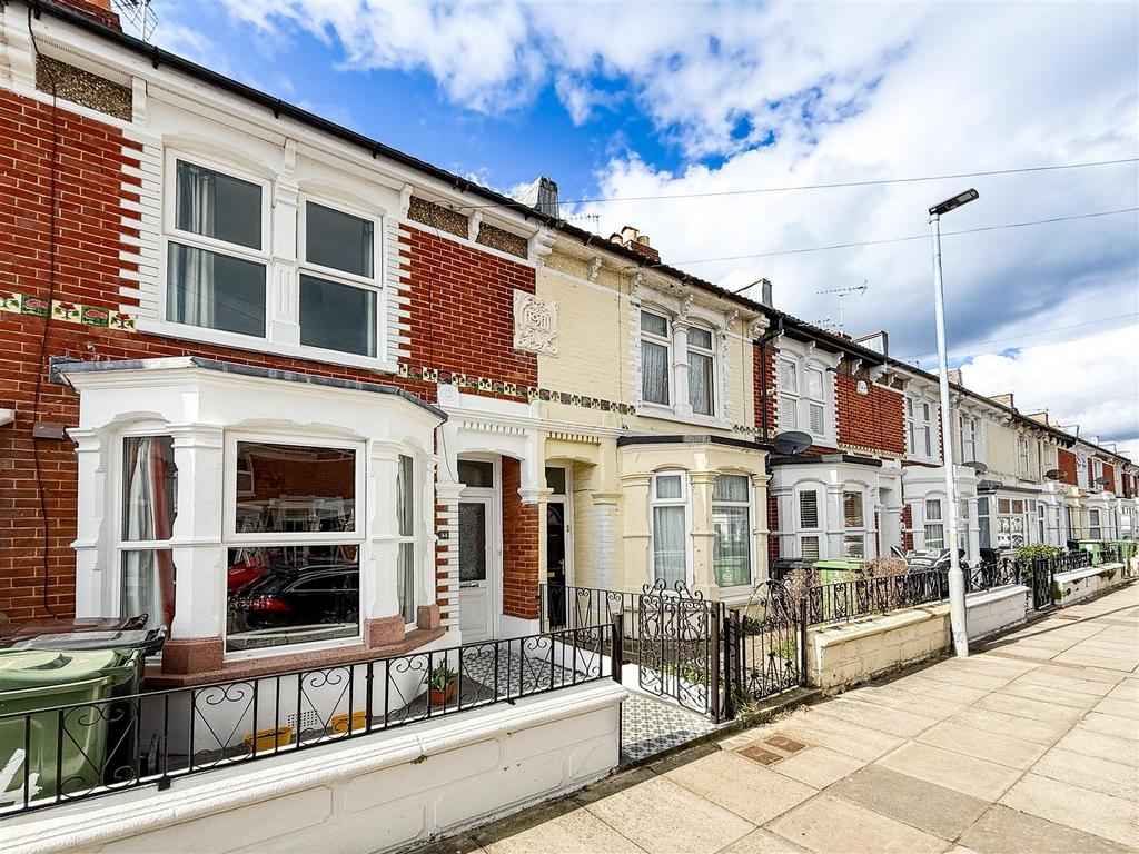 Chasewater Avenue, Baffins, 3 bed terraced house - £270,000
