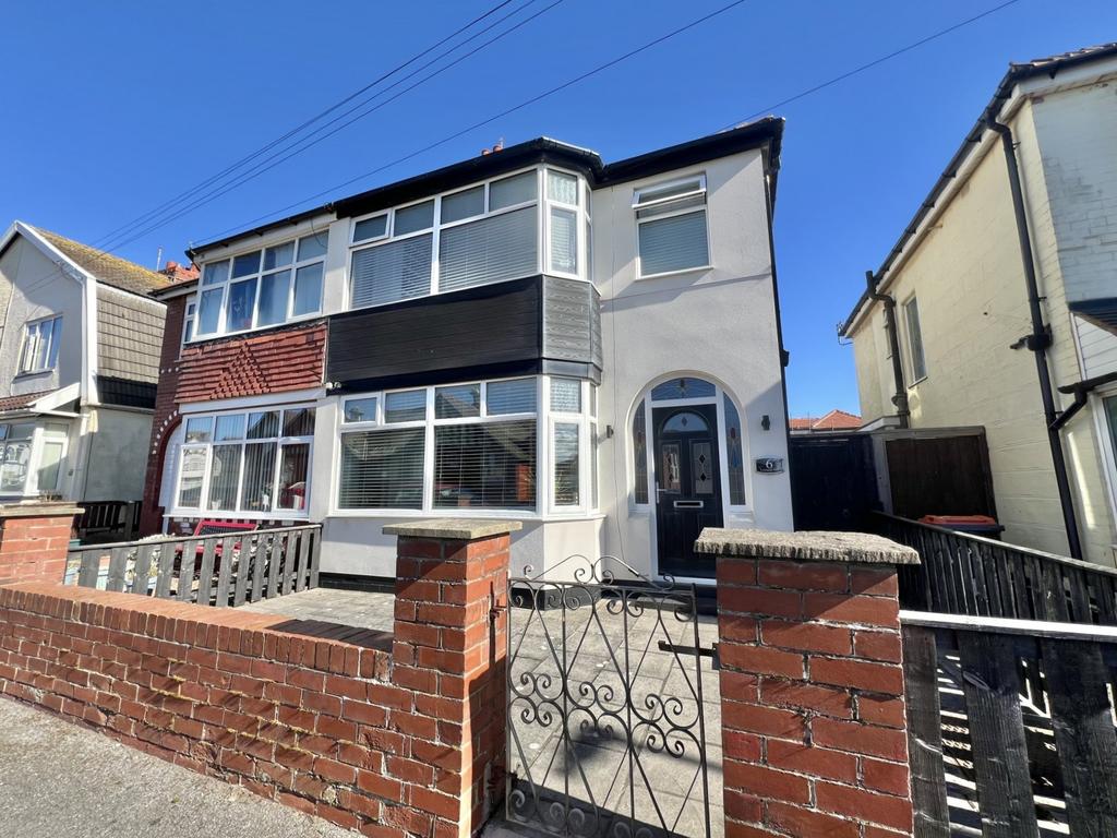 Kensington Road, Cleveleys FY5 3 bed semi-detached house for sale - £ ...