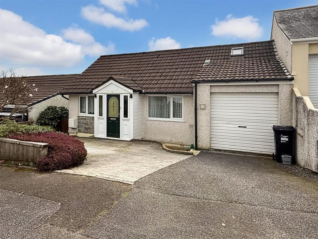 Mabe Burnthouse, Penryn TR10 2 bed bungalow for sale - £300,000
