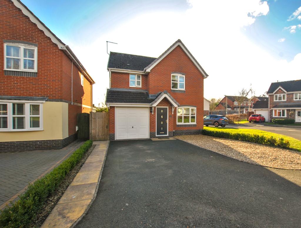 Jarman Drive, Horsehay, Telford 3 bed detached house - £300,000