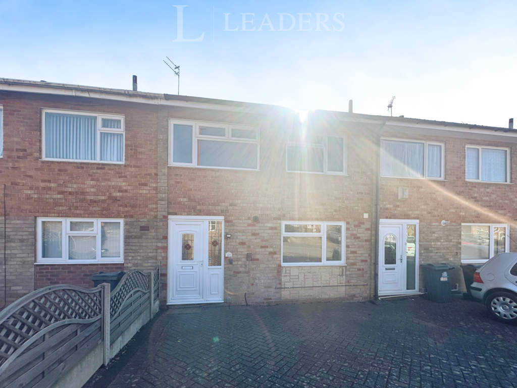 Lomaine Drive, Birmingham, B30 3 bed terraced house - £1,250 pcm (£288 pw)