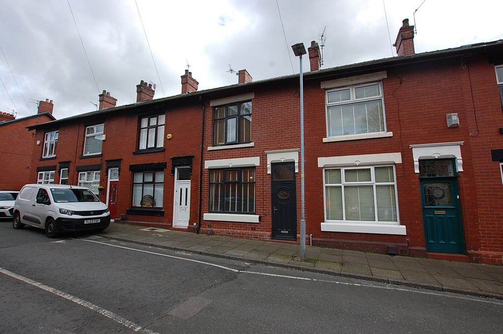 Miller Street, Greater Manchester OL6 2 bed terraced house - £220,000
