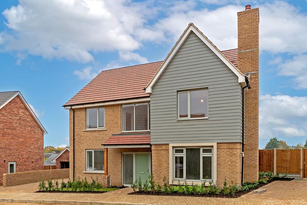 Chequer Tree Way, Bedford MK45 4 bed detached house - £965,000